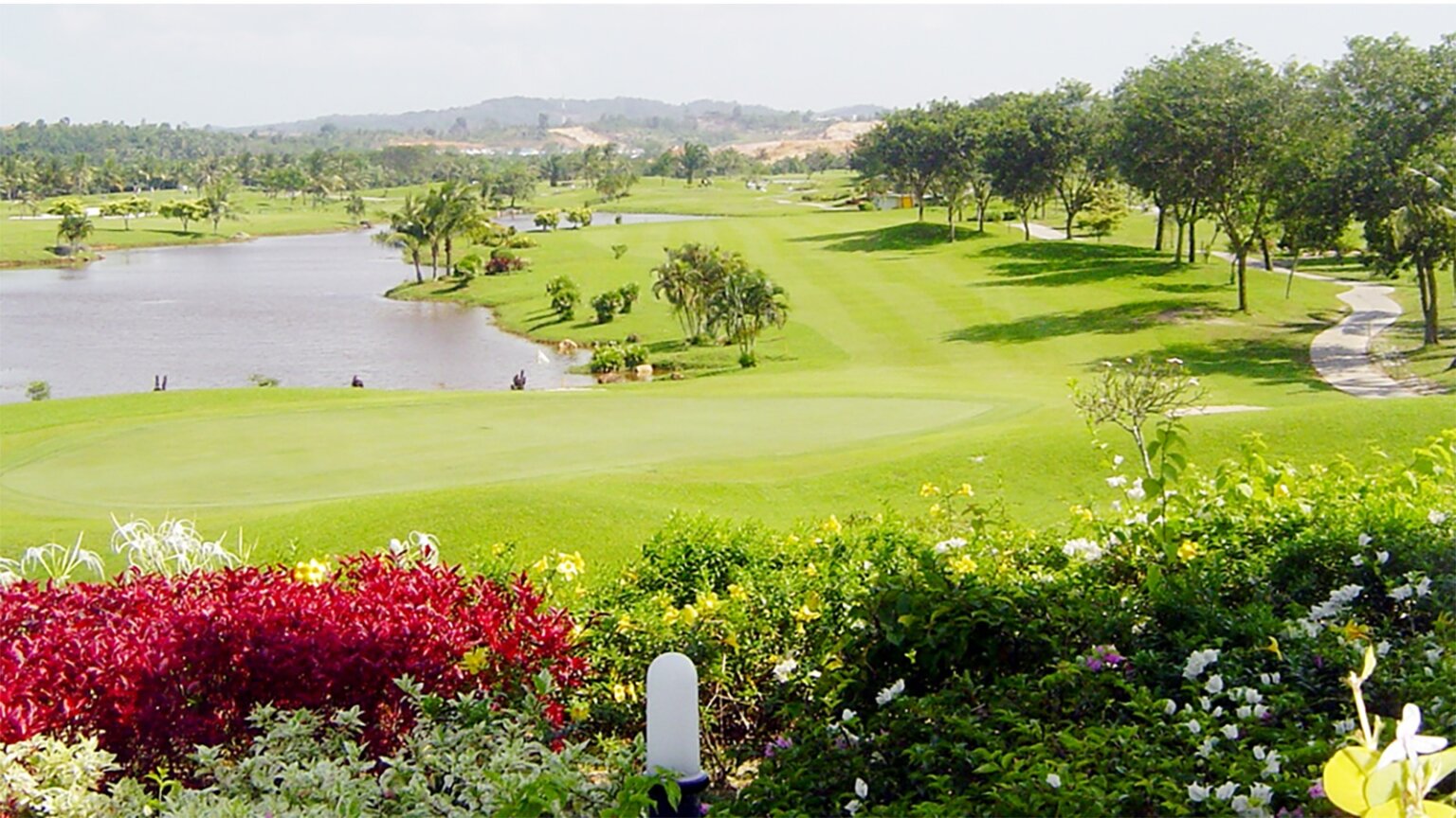 Indah Puri Golf Resort - Links2Golf Private Network