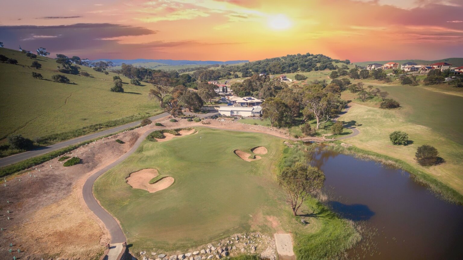 The Links Lady Bay Resort - Links2Golf Private Network